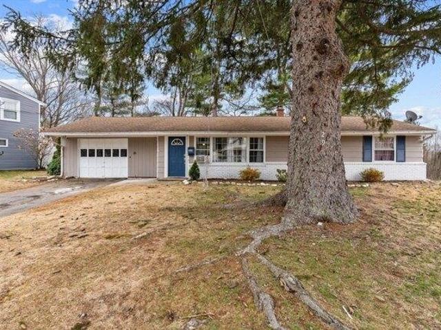 house with 3 bedroom, Brockton MA DLS102089790