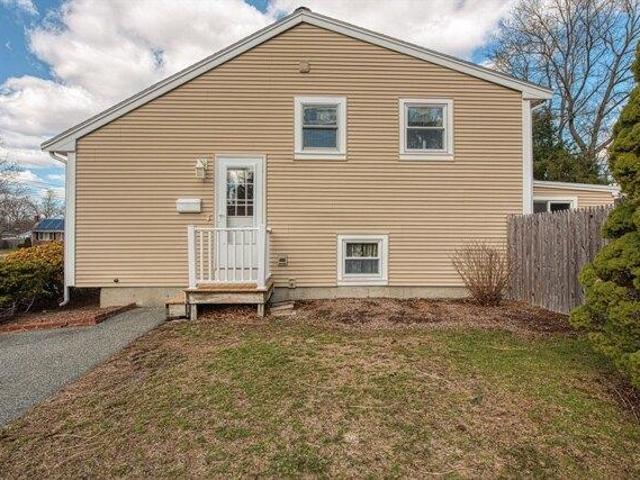 house with 3 bedroom, Brockton MA DS102344349
