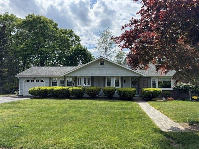 house with 3 bedroom, Brockton MA DS102780167