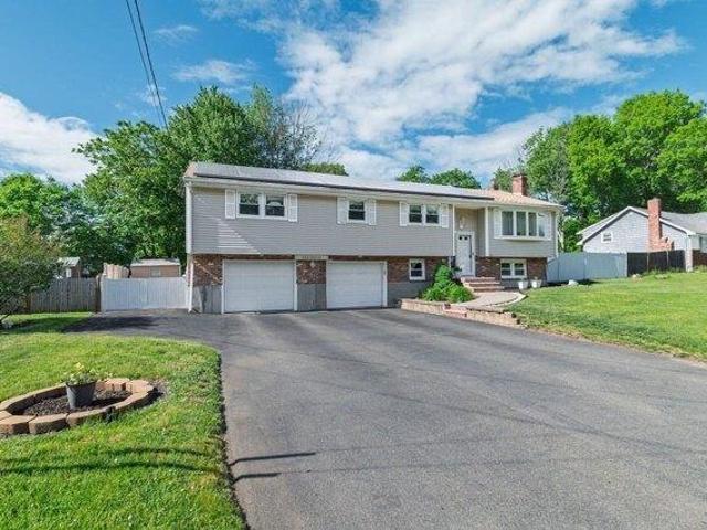 house with 3 bedroom, Brockton MA DS103099139