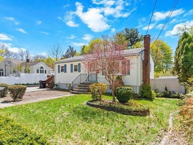 house with 3 bedroom, Brockton MA DS103020543