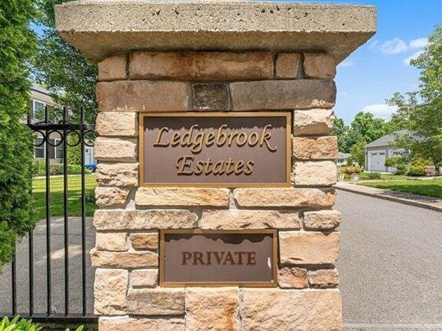 house with 3 bedroom, Brockton MA DS103161475