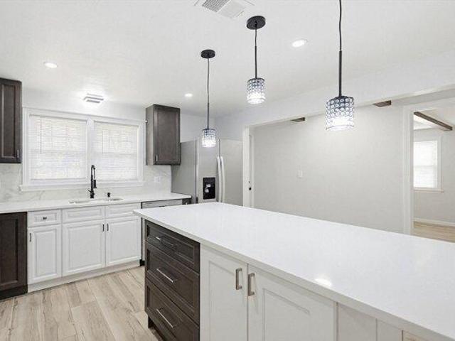 house with 3 bedroom, Brockton MA DS103188981