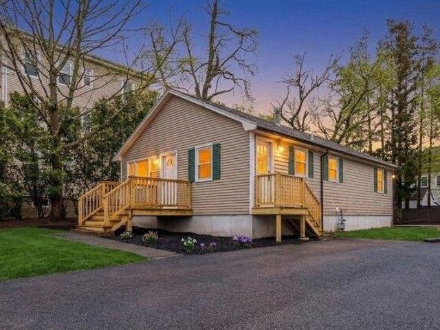house with 3 bedroom, Brockton MA DS103189290