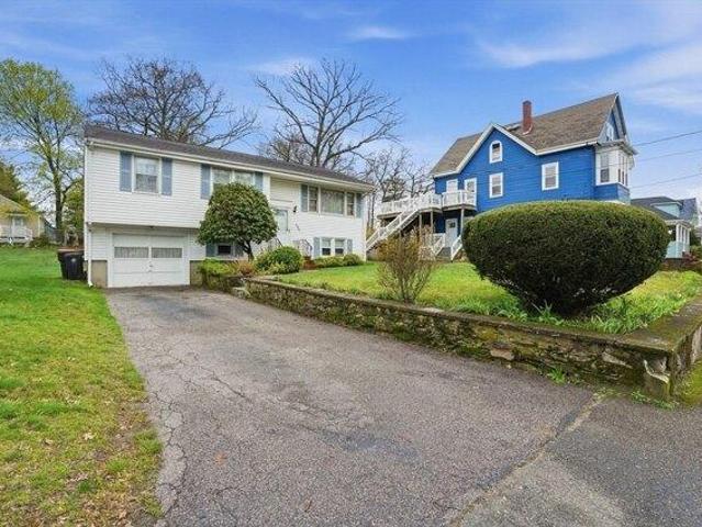 house with 3 bedroom, Brockton MA DS103128443