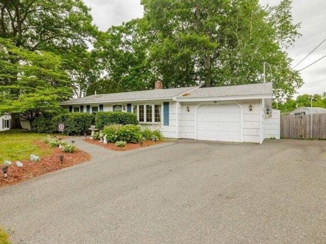 house with 3 bedroom, Brockton MA DS104045210