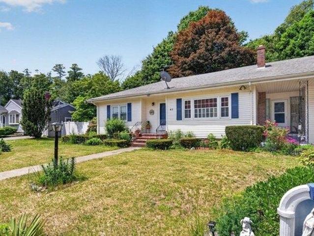 house with 3 bedroom, Brockton MA DS104007938