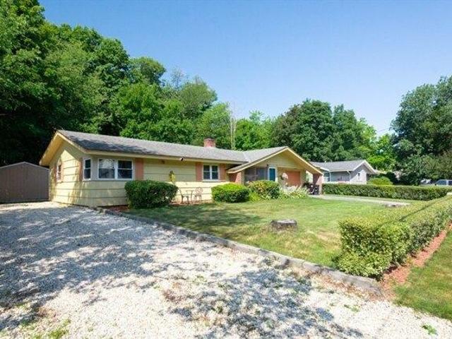 house with 3 bedroom, Brockton MA DS104149462