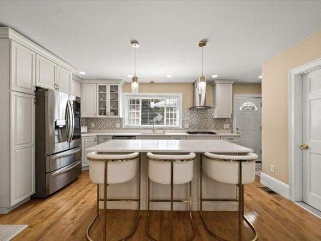 house with 3 bedroom, Brockton MA DS104261866