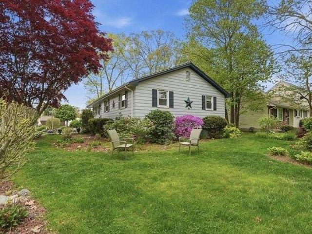 house with 3 bedroom, Brockton MA ES103097738