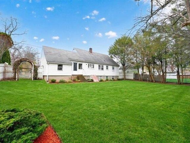 house with 3 bedroom, Brockton MA ES103158490