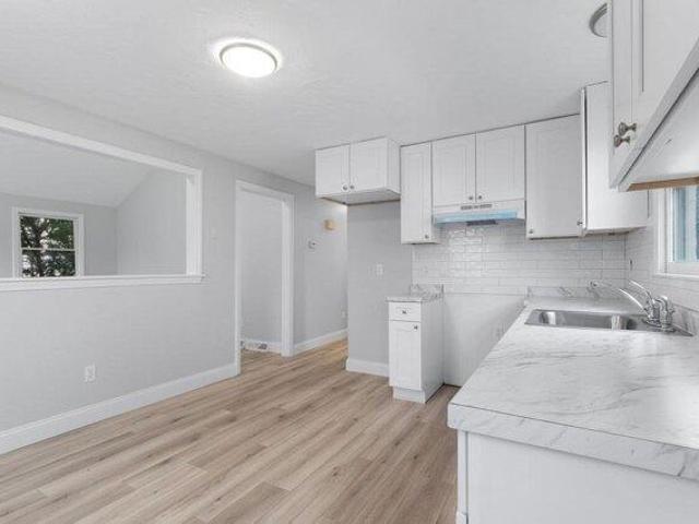 house with 3 bedroom, Brockton MA ES103189290