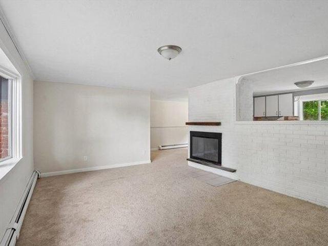 house with 3 bedroom, Brockton MA ES103493600