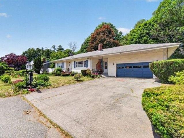 house with 3 bedroom, Brockton MA ES104568232
