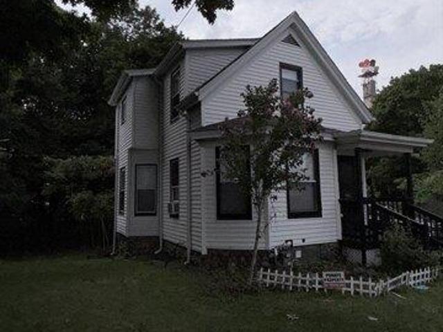 house with 3 bedroom, Brockton MA ES104848712