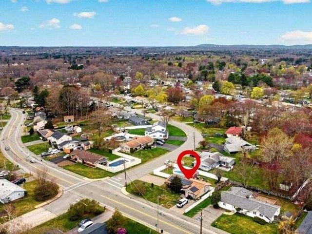 house with 3 bedroom, Brockton MA ES104808877