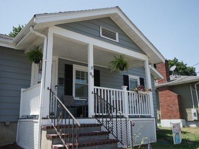 house with 3 bedroom, Brockton MA ES104833528