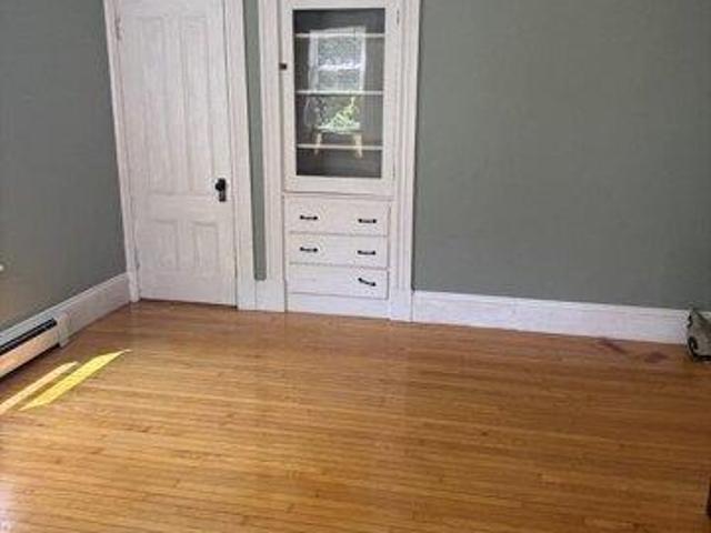 house with 3 bedroom, Brockton MA ES105060578