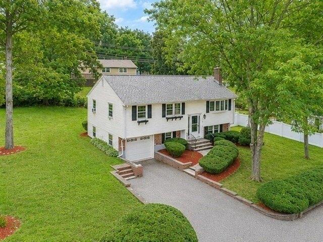 house with 3 bedroom, Brockton MA ES105095179