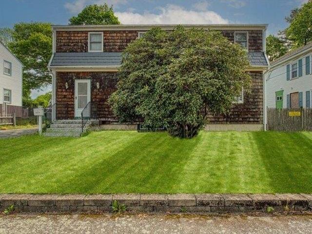 house with 3 bedroom, Brockton MA ES105096137