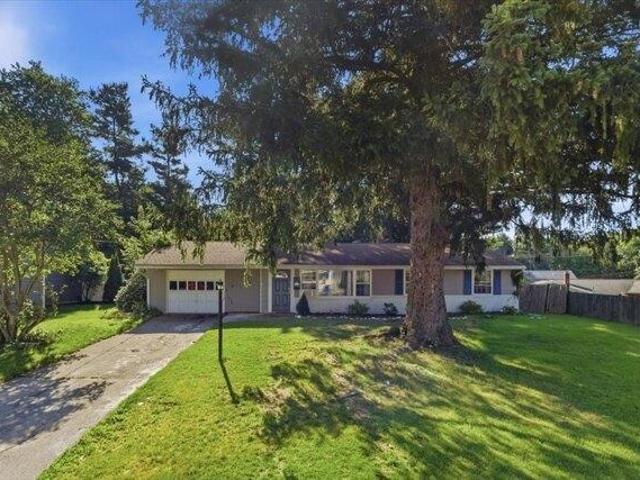 house with 3 bedroom, Brockton MA ES105105156