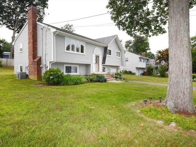 house with 3 bedroom, Brockton MA ES105122738