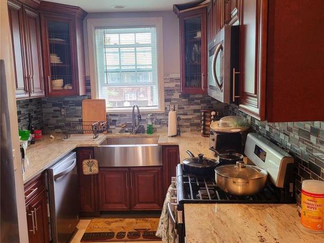 house with 3 bedroom, Bronx NY DLS72691946