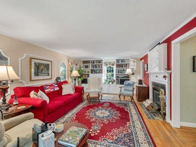 house with 3 bedroom, Brookfield NH ES105093218