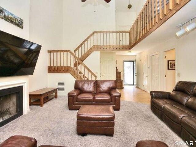 house with 3 bedroom, Brookfield CT DS104115655
