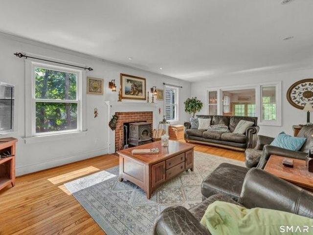 house with 3 bedroom, Brookfield CT ES104113192