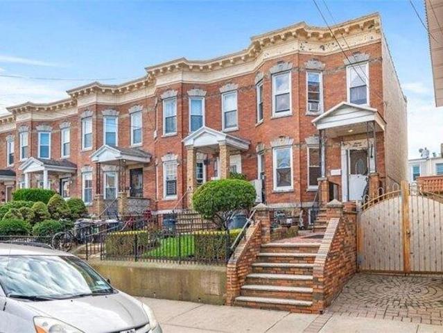 house with 3 bedroom, Brooklyn NY DLS101799760