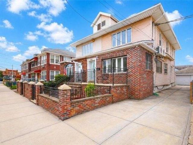 house with 3 bedroom, Brooklyn NY DLS101800239