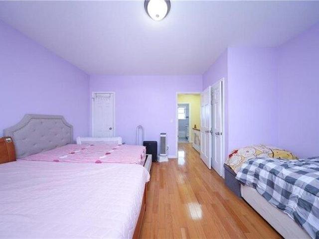 house with 3 bedroom, Brooklyn NY DLS101801598