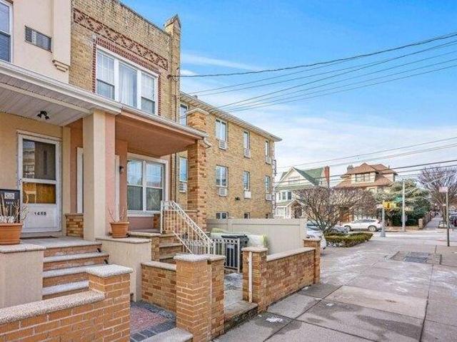 house with 3 bedroom, Brooklyn NY DS103605388