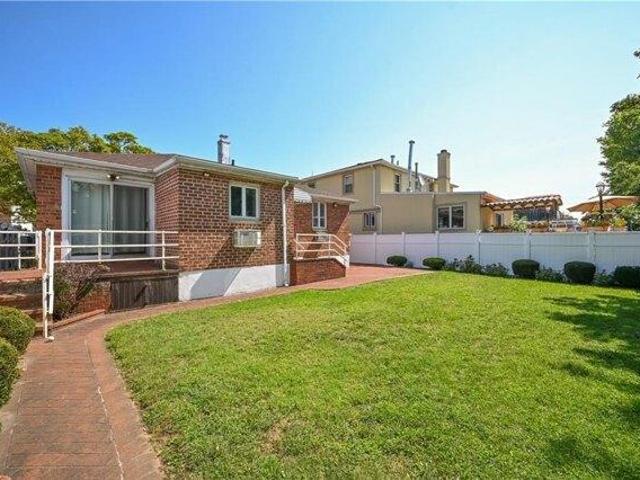 house with 3 bedroom, Brooklyn NY ES103600955