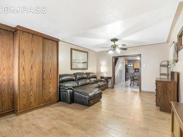 house with 3 bedroom, Brooklyn NY ES103603061
