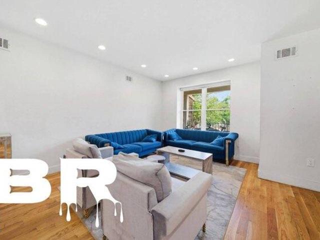 house with 3 bedroom, Brooklyn NY ES103622664