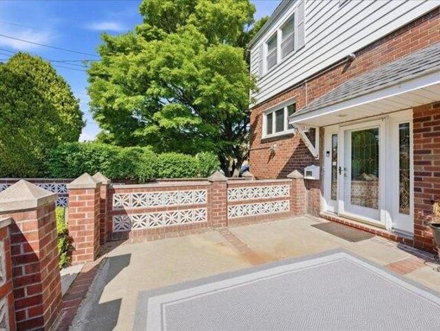 house with 3 bedroom, Brooklyn NY ES103623363