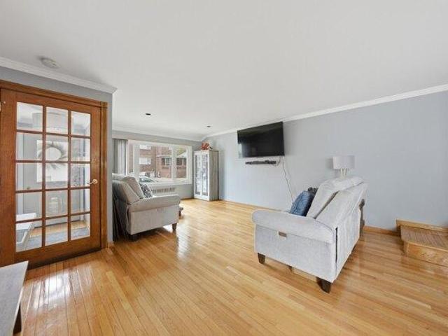 house with 3 bedroom, Brooklyn NY ES103624827