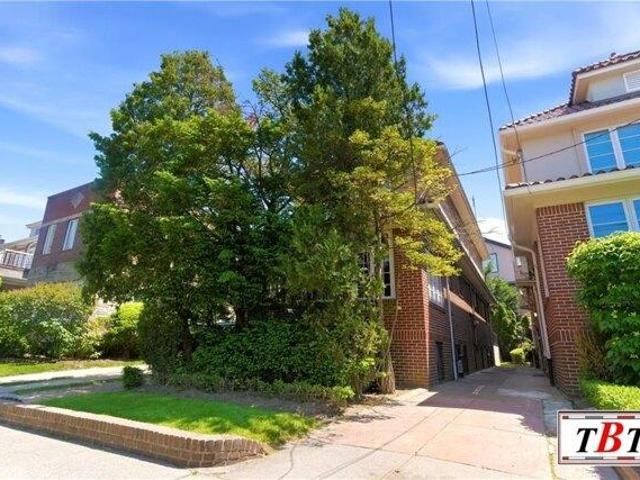 house with 3 bedroom, Brooklyn NY ES103625200