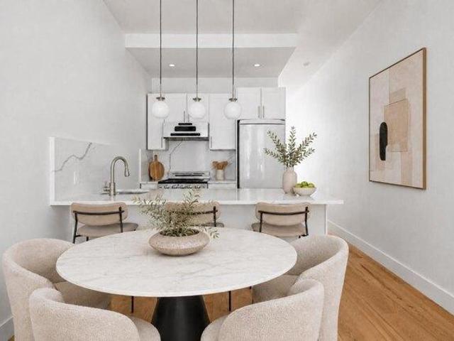 house with 3 bedroom, Brooklyn NY ES103626458