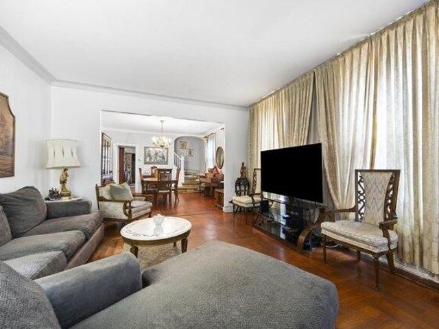 house with 3 bedroom, Brooklyn NY ES103628028