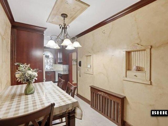 house with 3 bedroom, Brooklyn NY ES104898950