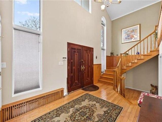 house with 3 bedroom, Brooklyn NY ES104921407