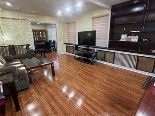house with 3 bedroom, Brooklyn NY ES105203751