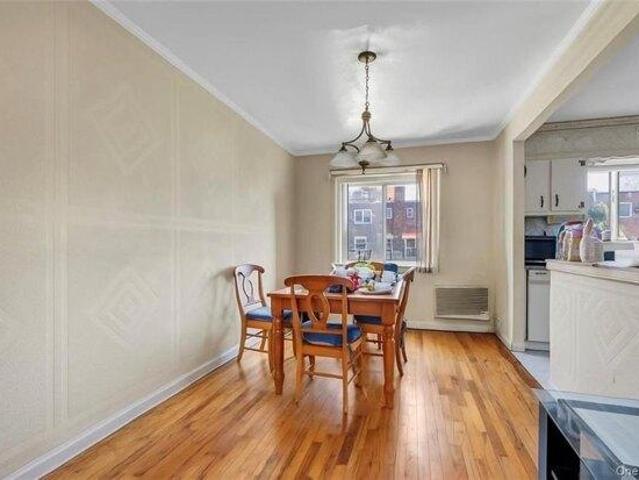house with 3 bedroom, Brooklyn NY ES105203946