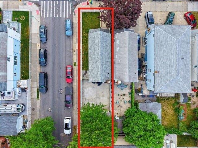 house with 3 bedroom, Brooklyn NY ES105205635
