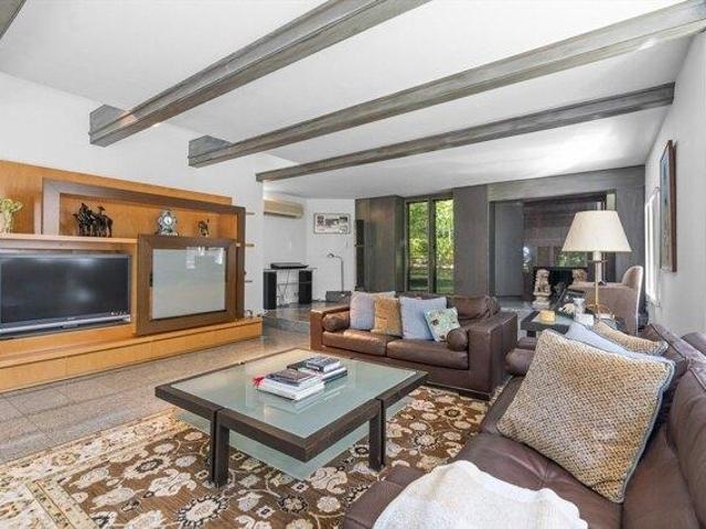 house with 3 bedroom, Brookline MA ES104853238