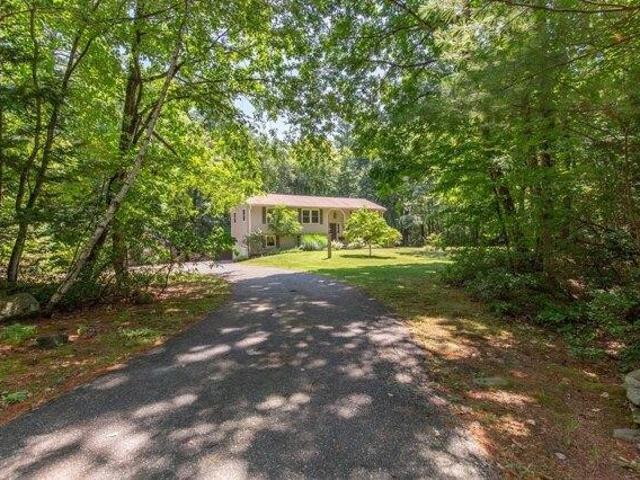house with 3 bedroom, Brookline NH DS104298182