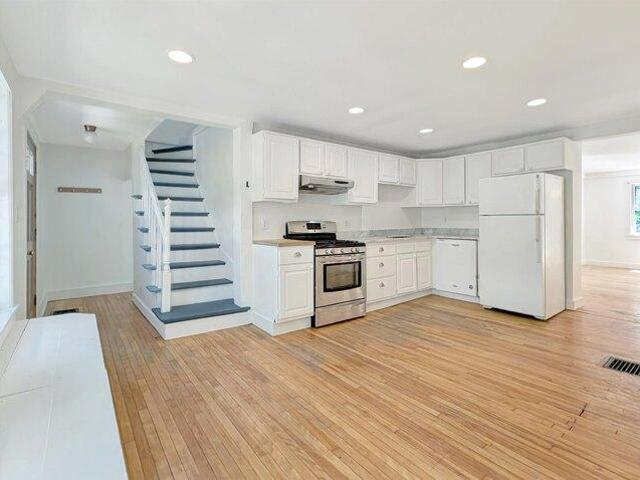 house with 3 bedroom, Brattleboro VT DS104116441